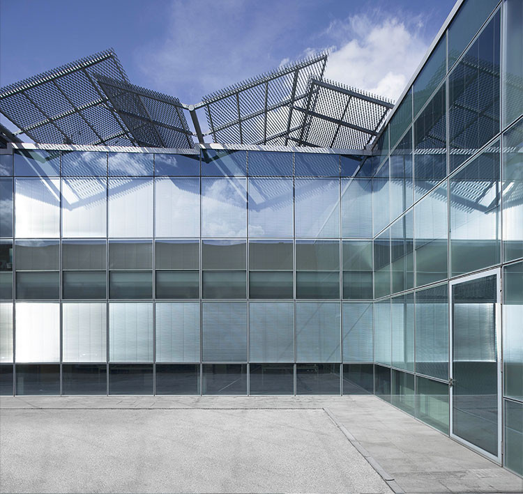 Screenline: integral blinds patented by Pellini