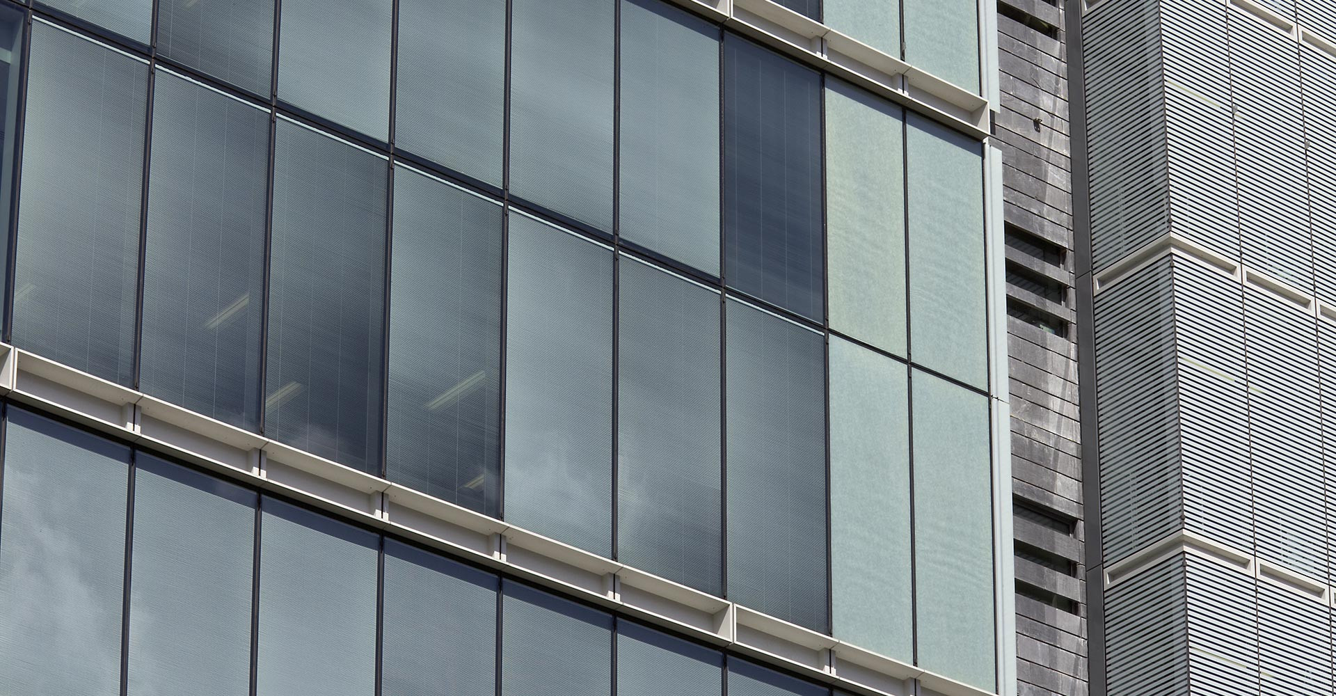 Screenline: integral blinds patented by Pellini