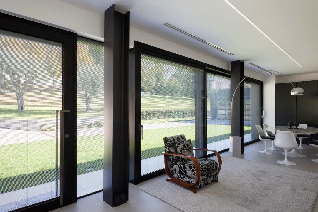 Screenline: integral blinds patented by Pellini